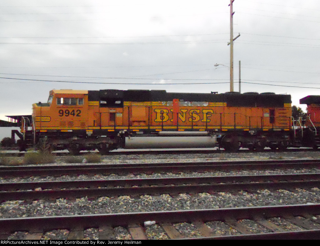 BNSF 9942 (2)